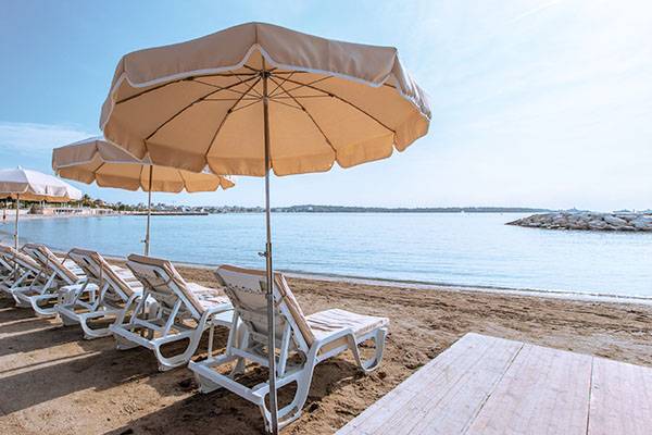 Jimbaran Beach - Restaurant Vallauris